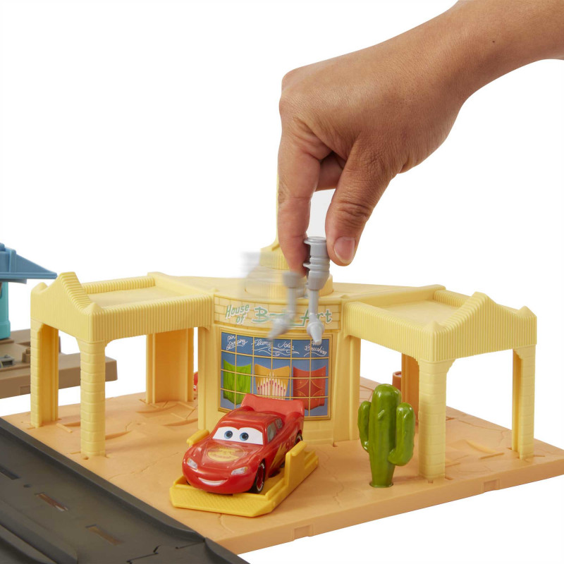 Car track Disney and Pixar Cars Radiator Springs Tour - Play sets ...